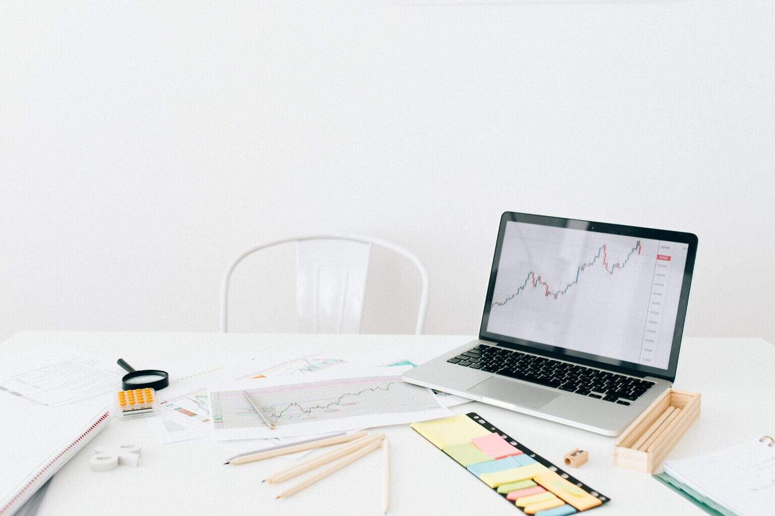 Reading Price Charts Bar By Bar: The Essential Guide To Decoding Market ...