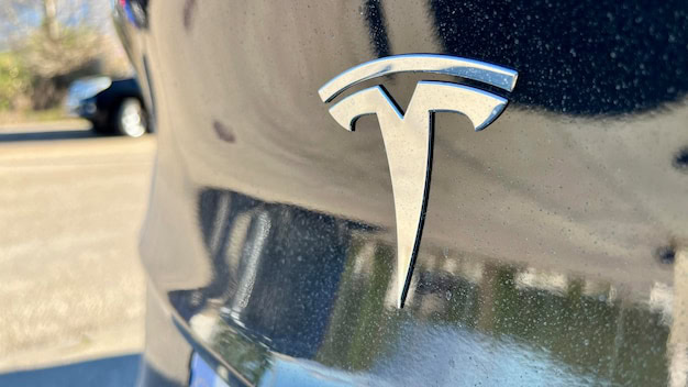 Tesla's Upgraded Model S And X Could Obliterate Luxury EV Rivals